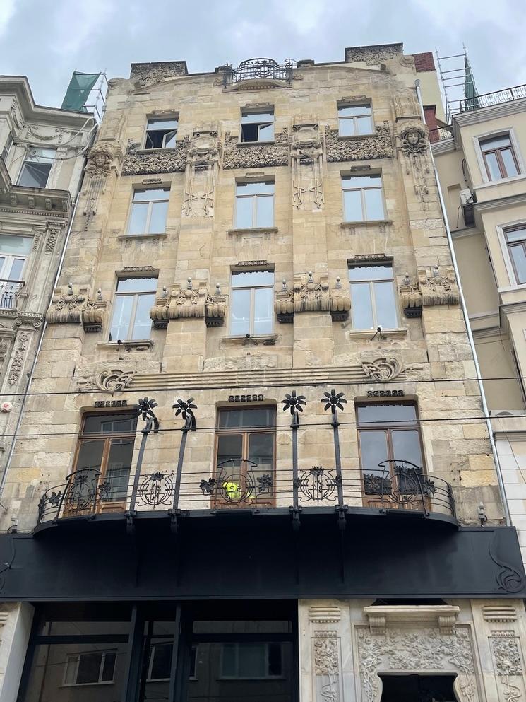 La Casa Botter, joyau architectural d’Istanbul, rouvre ses portes